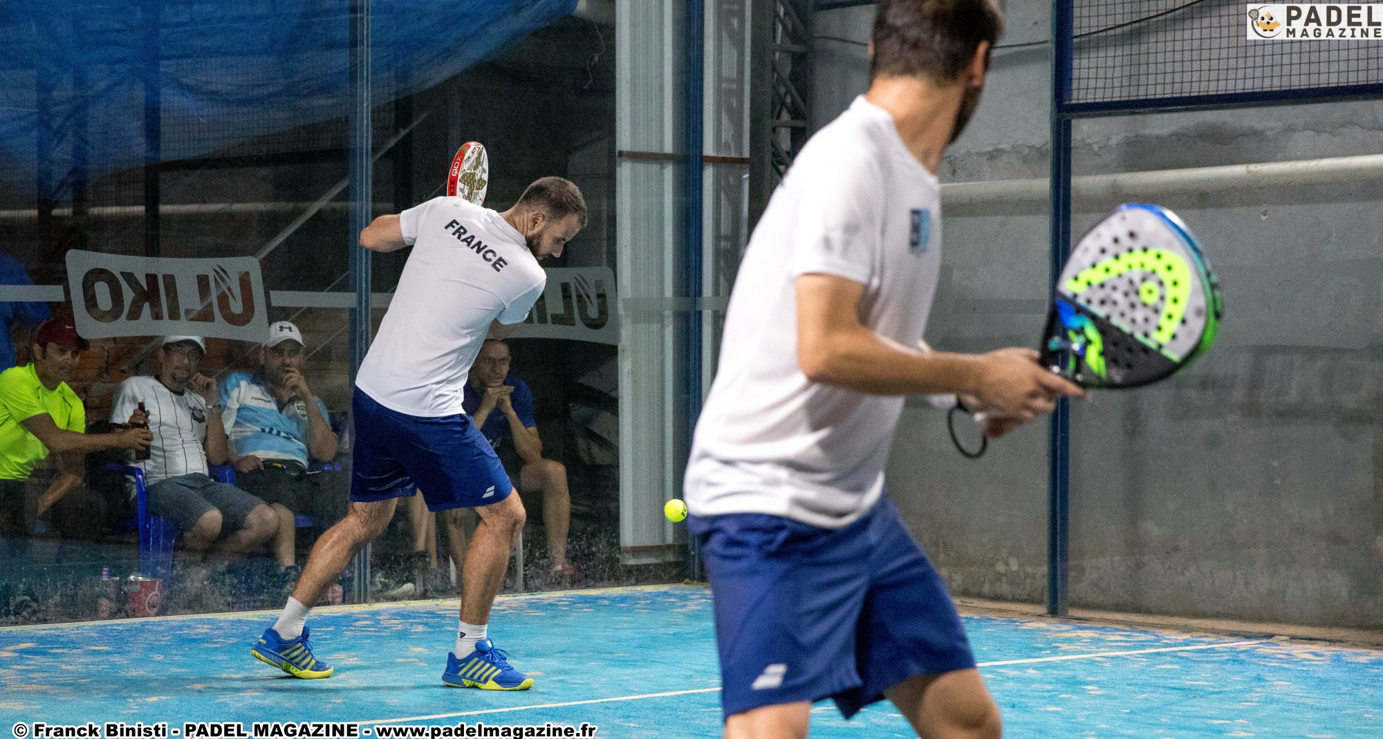 Four reasons to serve backhand | Padel Magazine