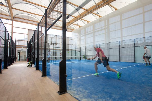 How much does it cost to build a padel court?