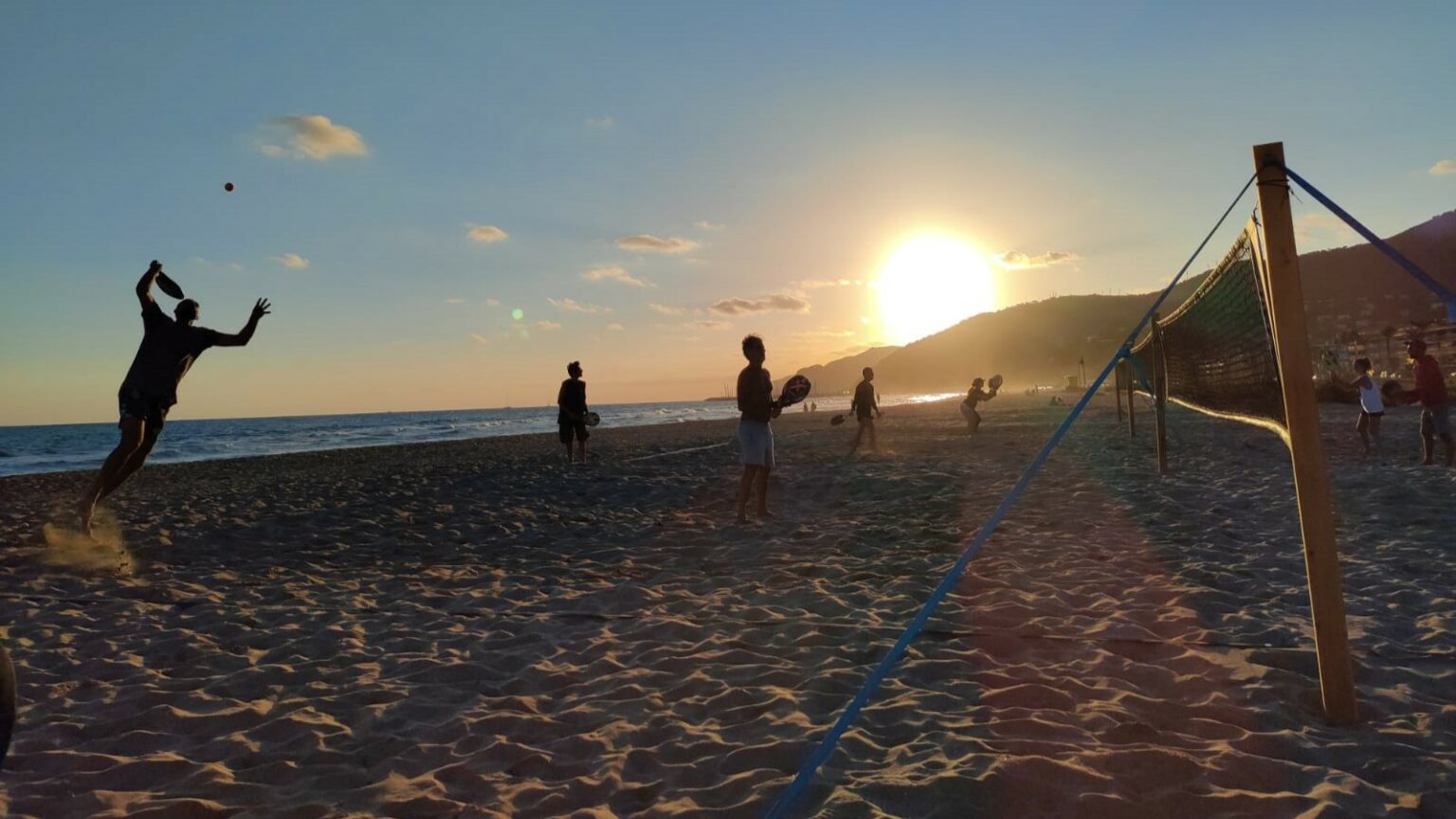 Barcelone – Un stage de padel sous des températures estivales aux ...