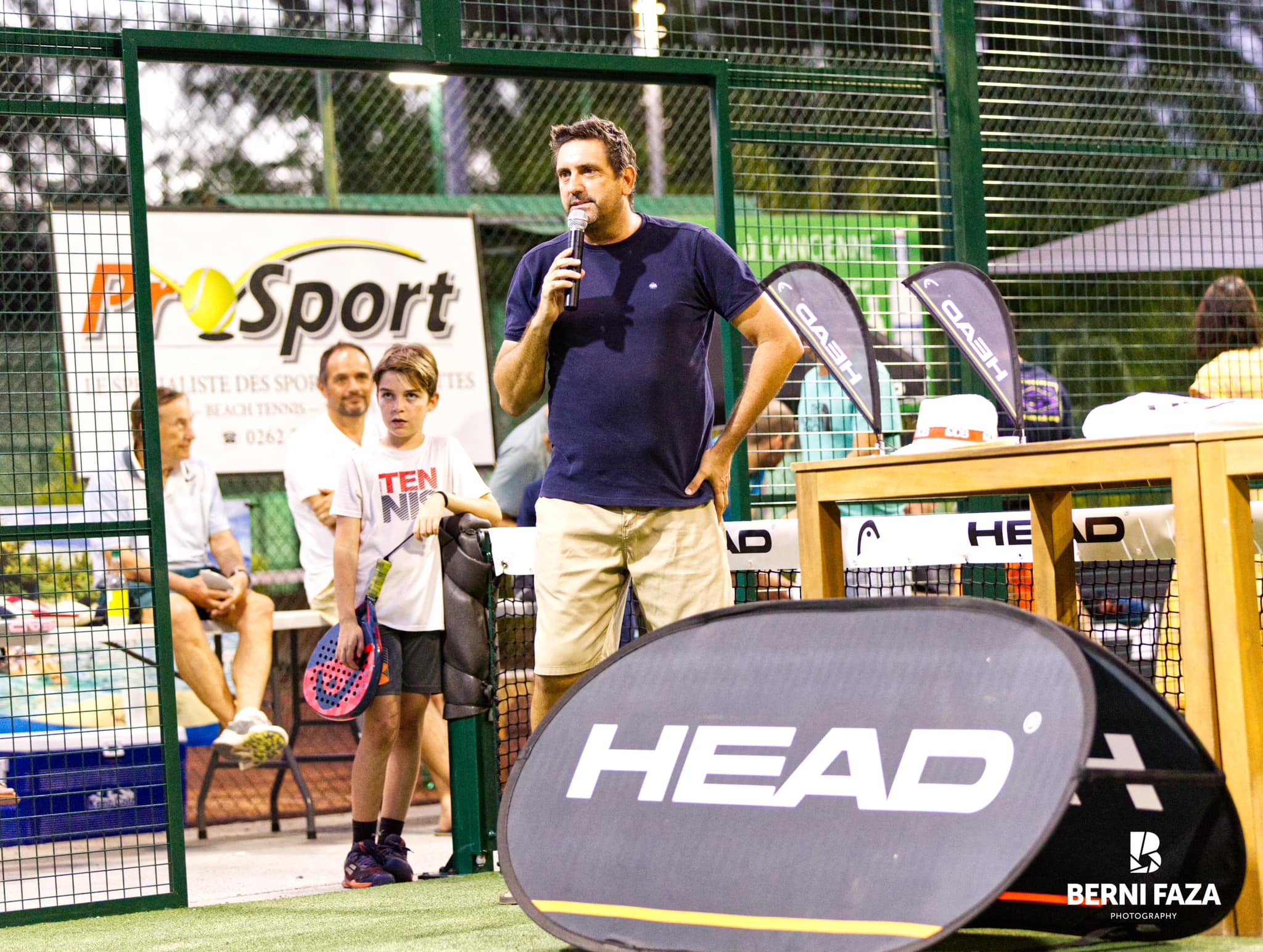 The team Head in numbers in Reunion! | Padel Magazine