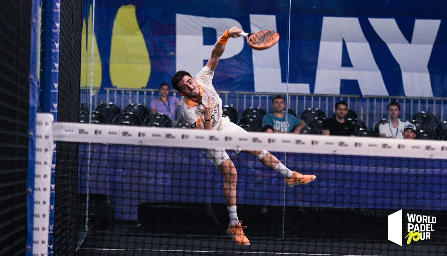 Technique padel – Le smash kické | Padel Magazine