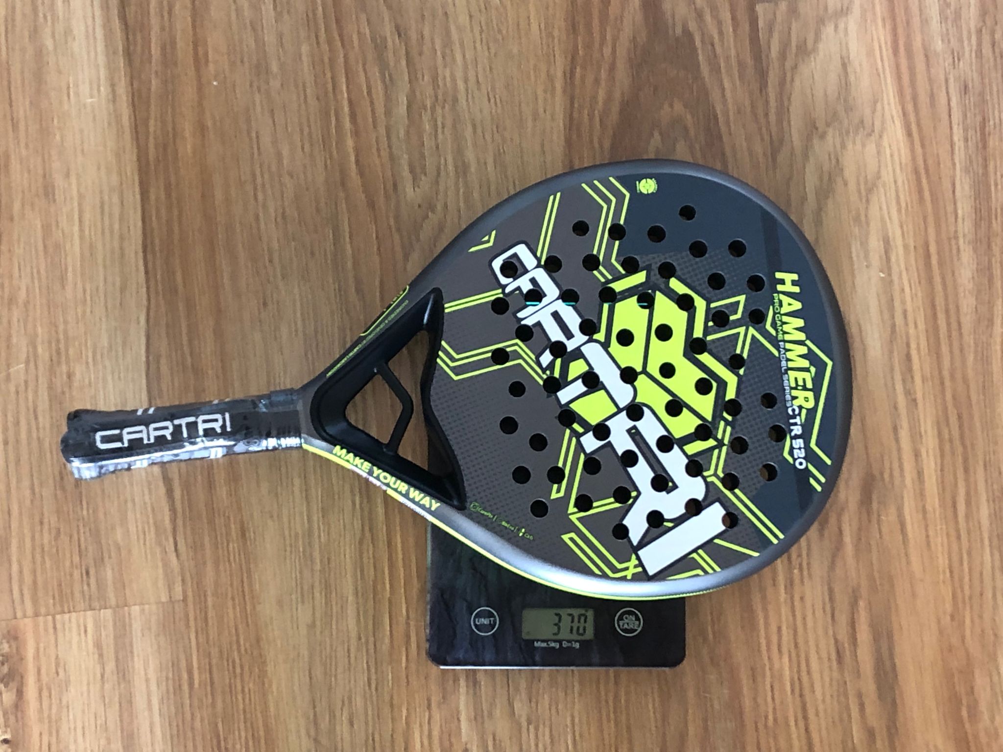 Test comparatif – Cartri Black Star vs Cartri Hammer CTR 520 | Padel ...