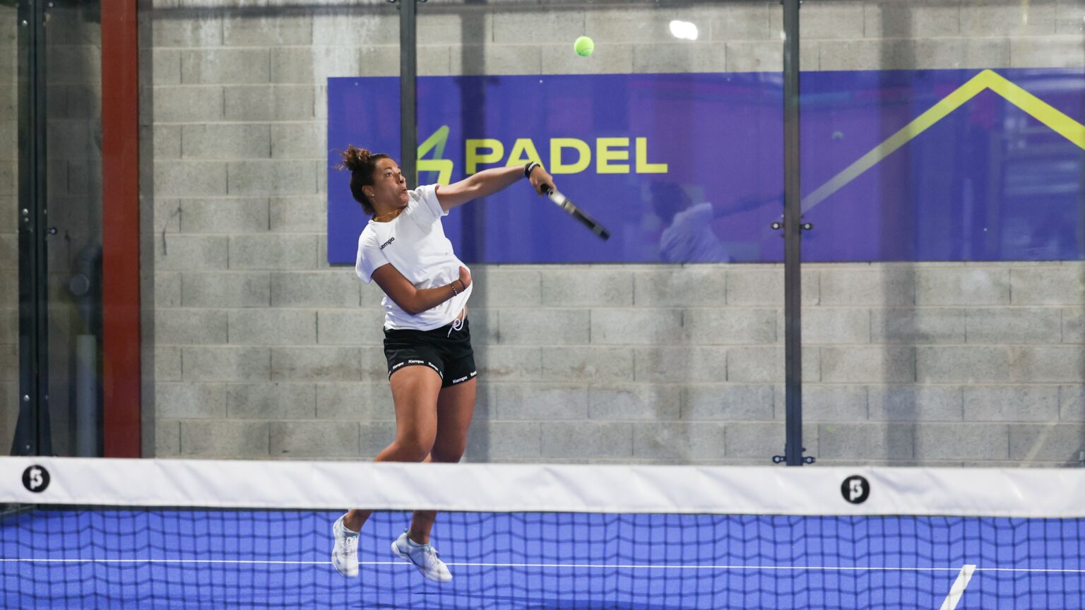 P1500 4Padel Créteil by PadelAvenue – Le petit bijou signé Lorie Pelan ...