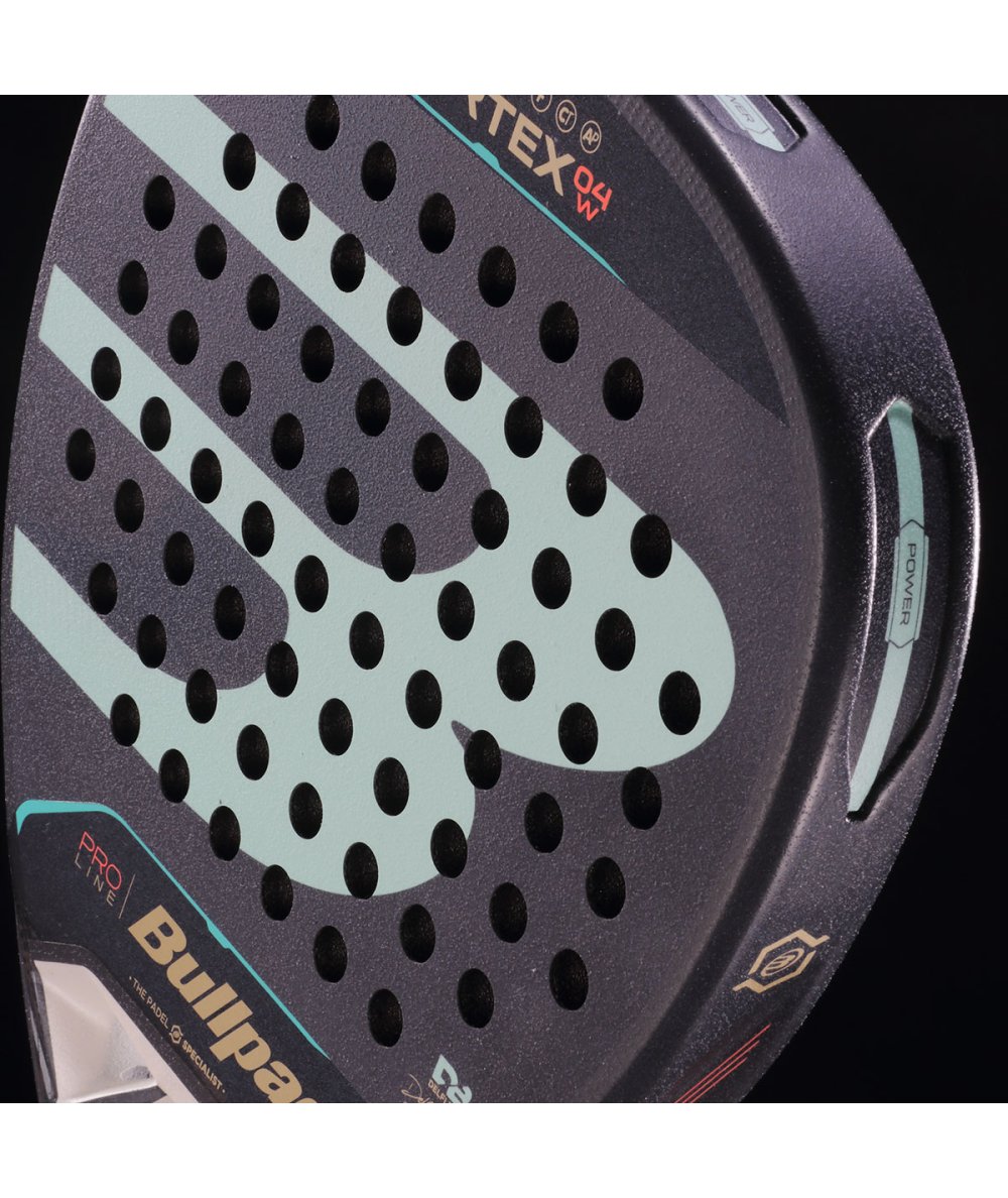 Stéphane Penso tackles Bullpadel Vertex 04 Comfort and Woman | Padel ...