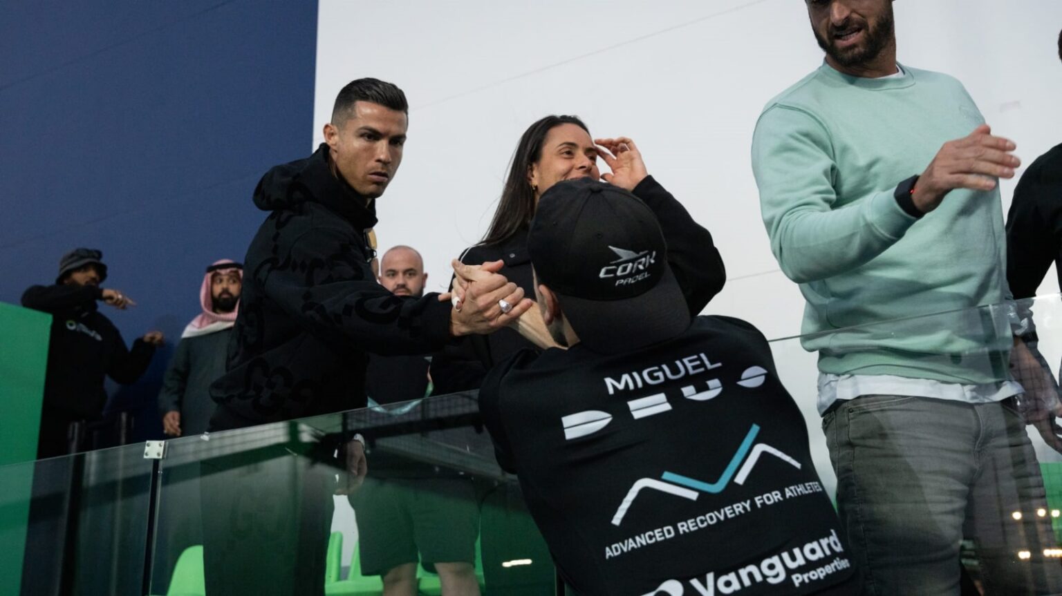 Cristiano Ronaldo diffuse en direct la finale du Riyadh P1 sur YouTube ...