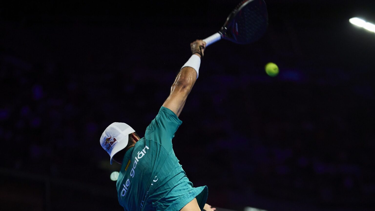 Why Ale Galán's new racket is not yet universally acclaimed | Padel ...